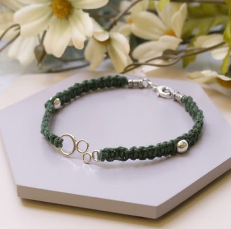 12 Easy Macrame Bracelet Tutorials for Beginners ⋆ GreatThingsFirst