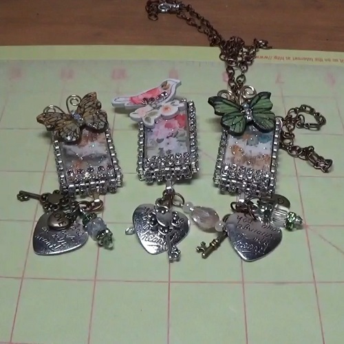 Top 10 DIY Mixed Media Necklaces & Ideas ⋆ GreatThingsFirst